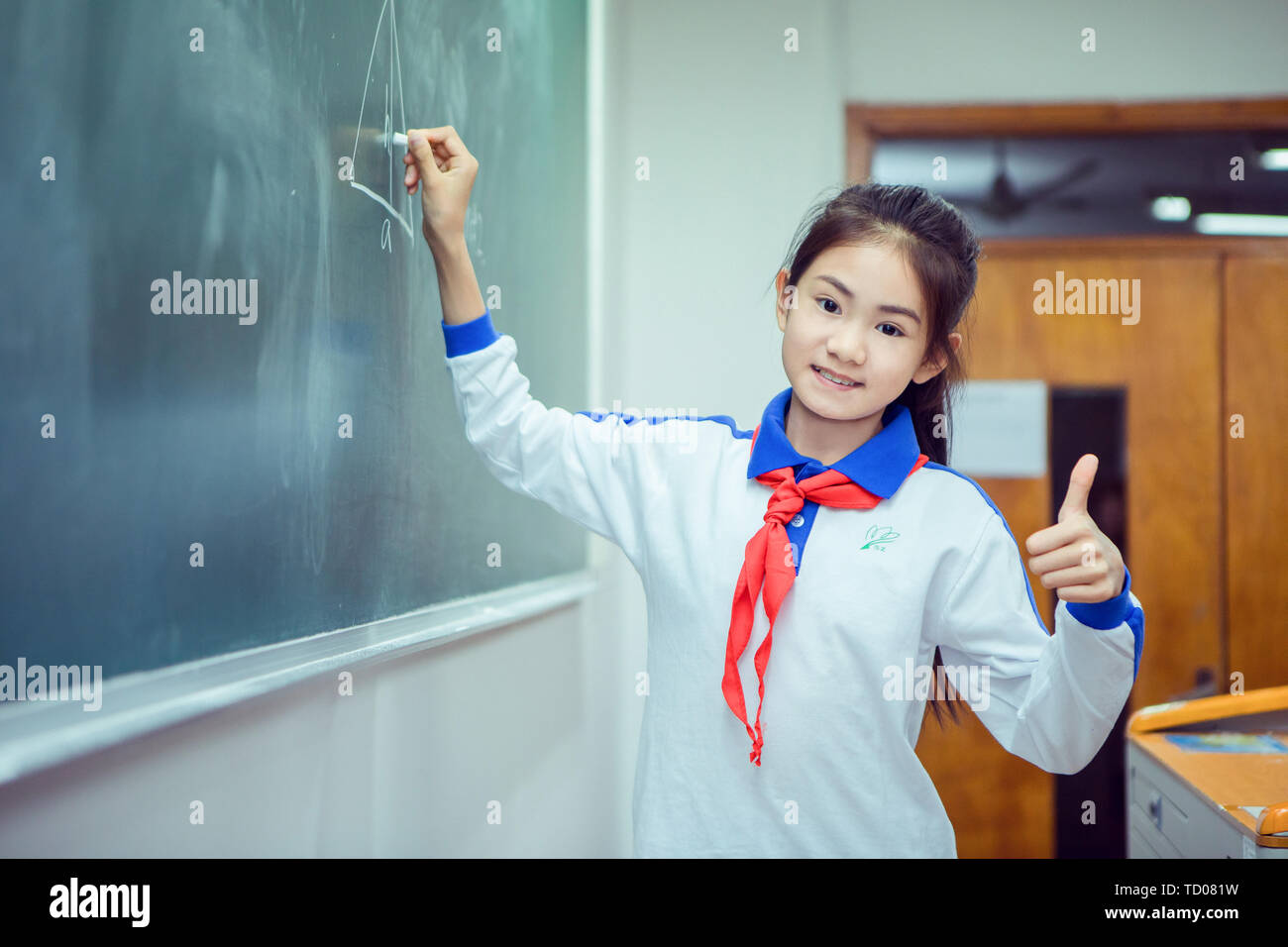 12 years old girl drawing hi-res stock photography and images - Alamy
