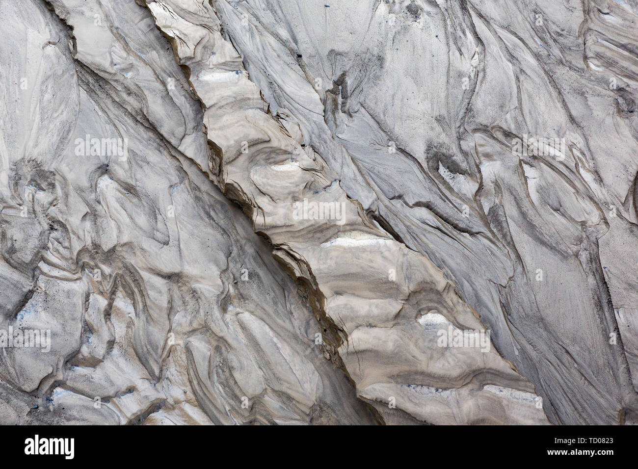 Riverbed landscape design hi-res stock photography and images - Alamy