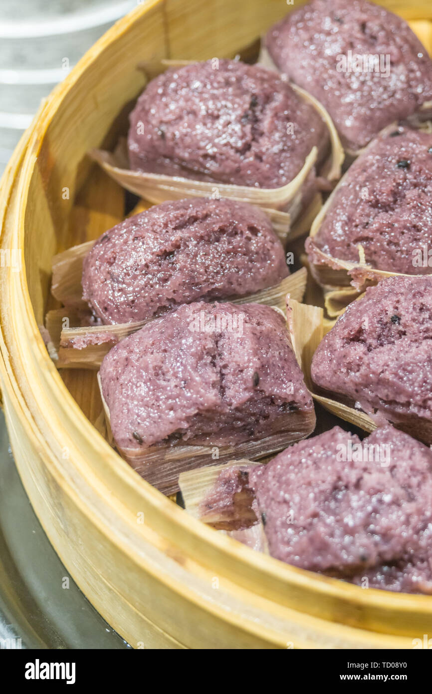 A drawer of steamed glutinous rice cake close-up Stock Photo - Alamy