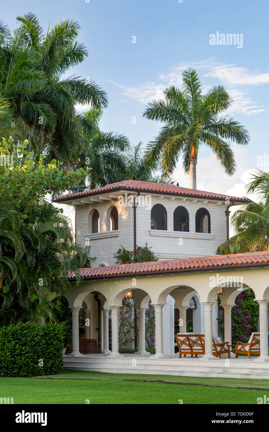 Veranda hi-res stock photography and images - Alamy