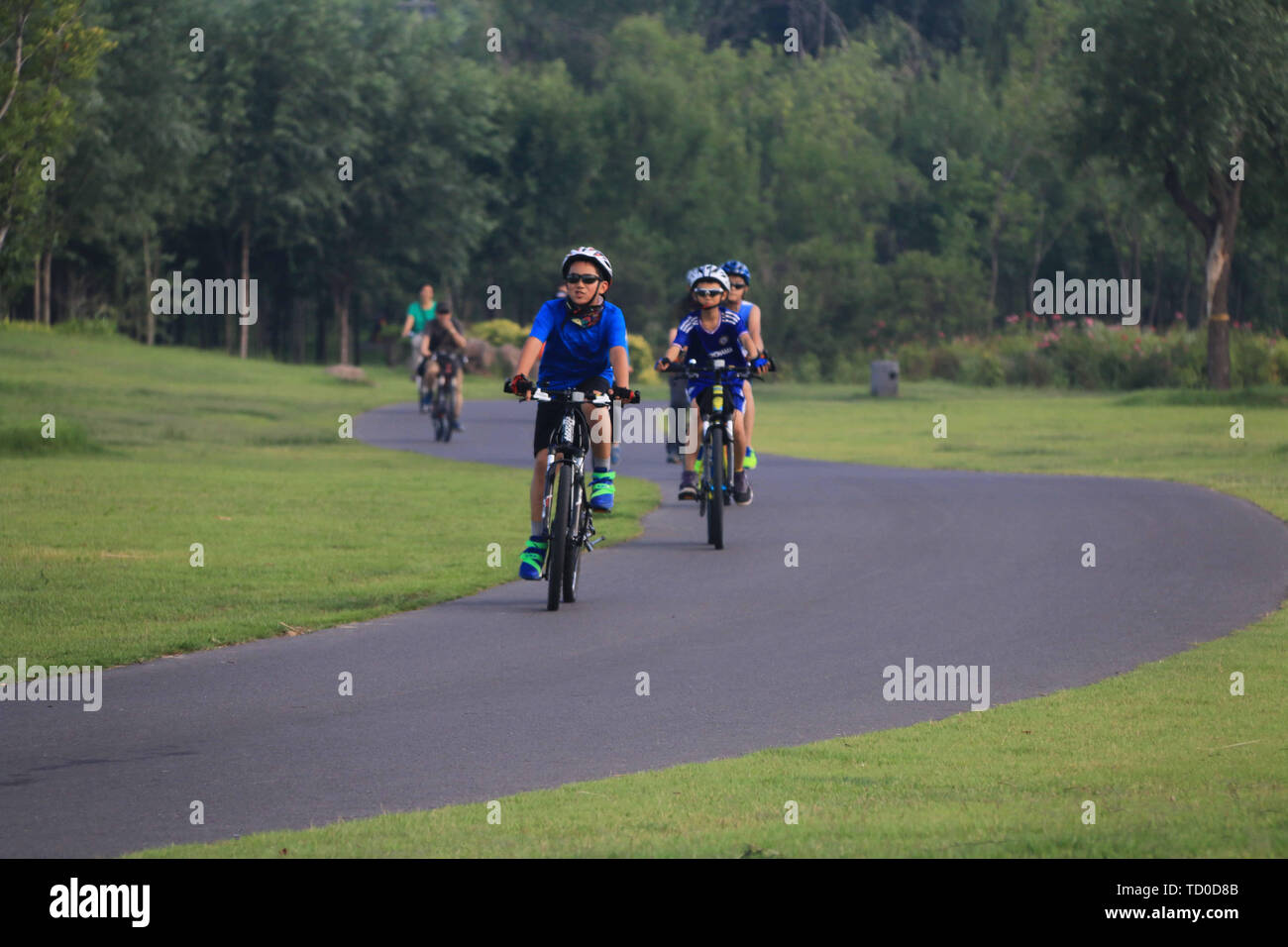 Shun yu hi-res stock photography and images - Alamy