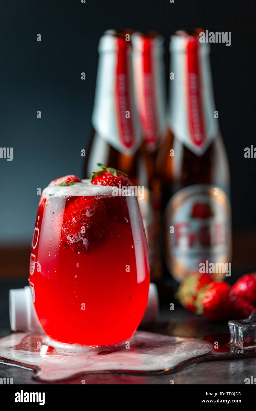 Strawberry beer in the Belgian beer kingdom, women's taste, low degree ...