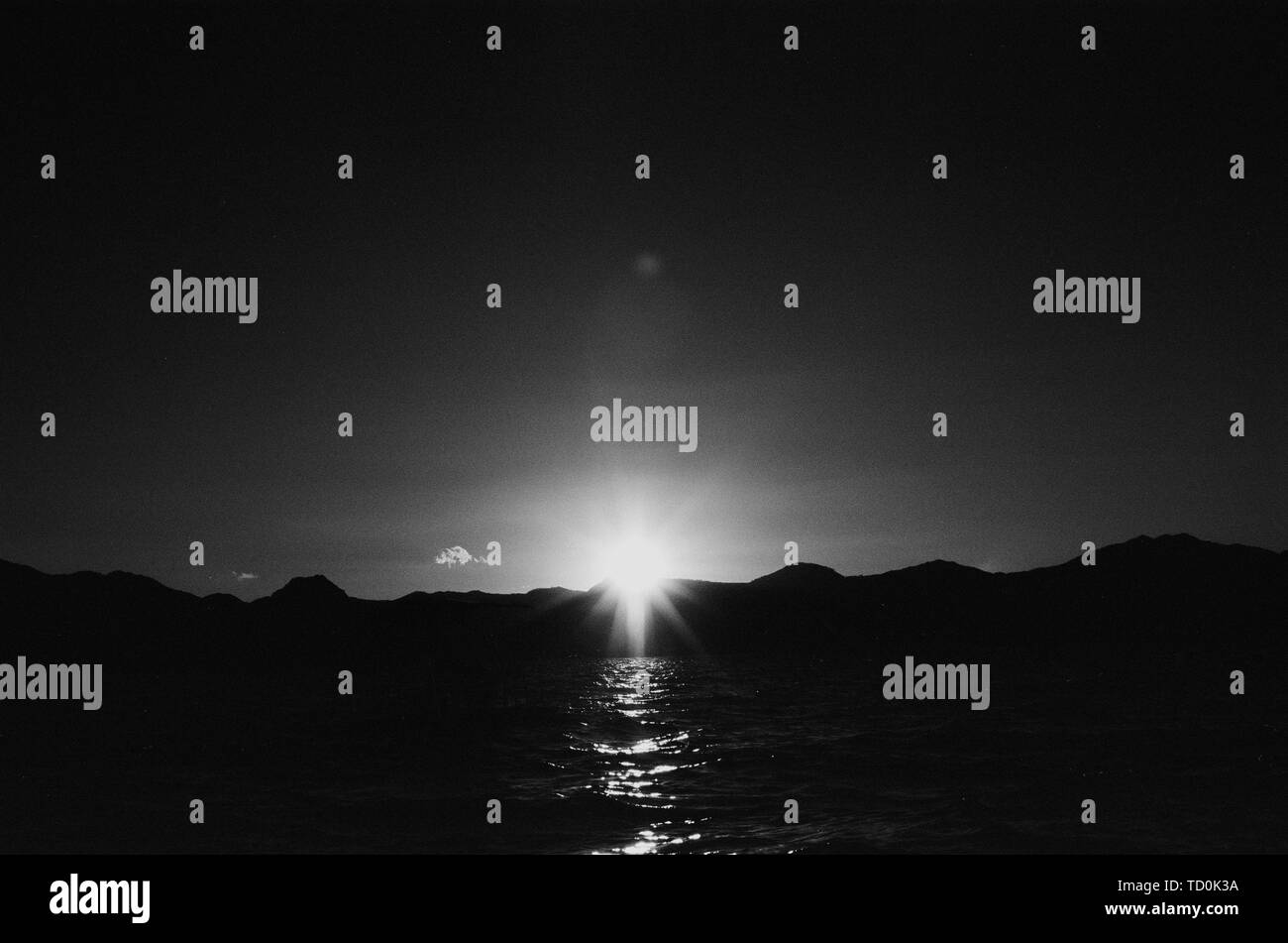 Coasts sunset Black and White Stock Photos & Images - Alamy