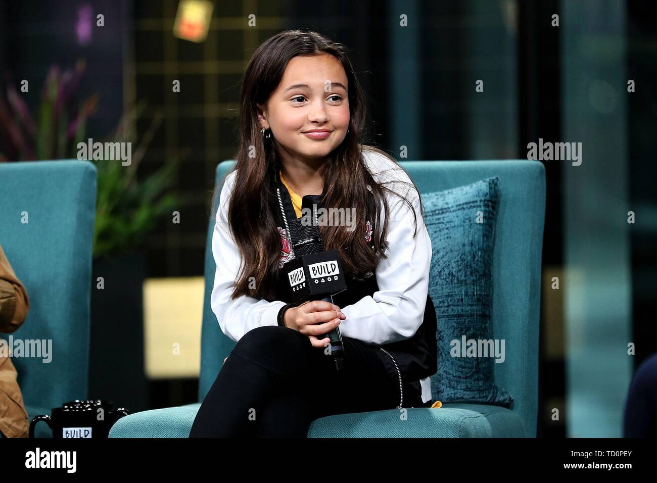 Kaylin hayman hi-res stock photography and images - Alamy