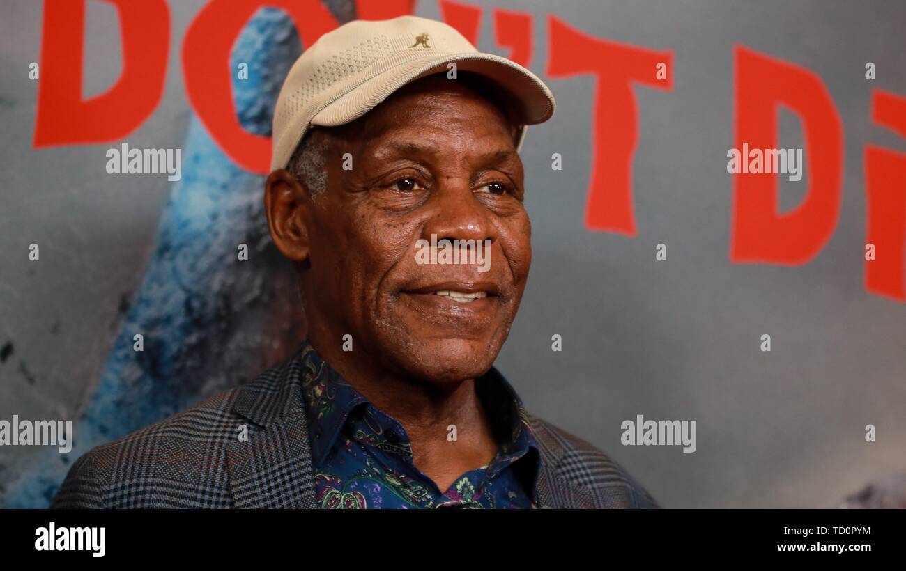 Danny glover the dead don't die hi-res stock photography and images - Alamy