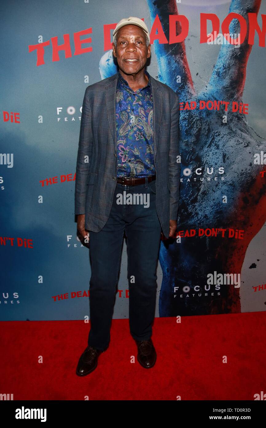 Danny glover the dead don't die hi-res stock photography and images - Alamy