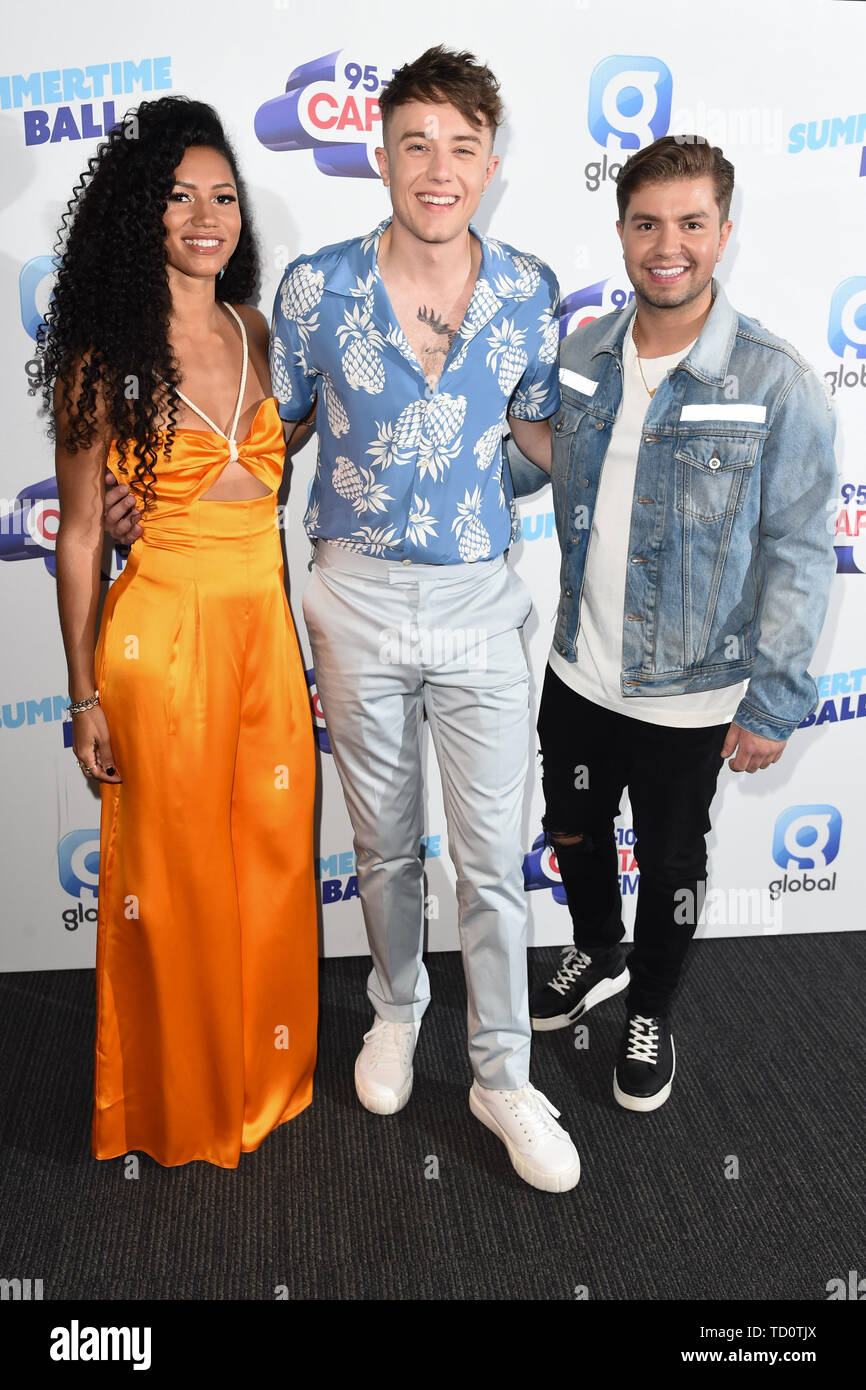 Vick hope roman kemp hi-res stock photography and images - Alamy