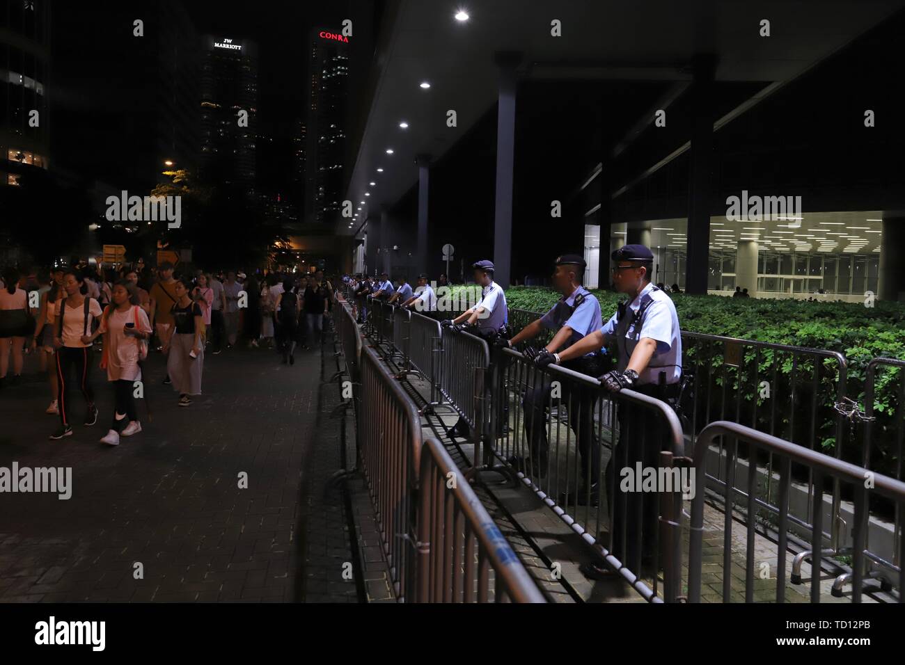 Double fold hi-res stock photography and images - Alamy