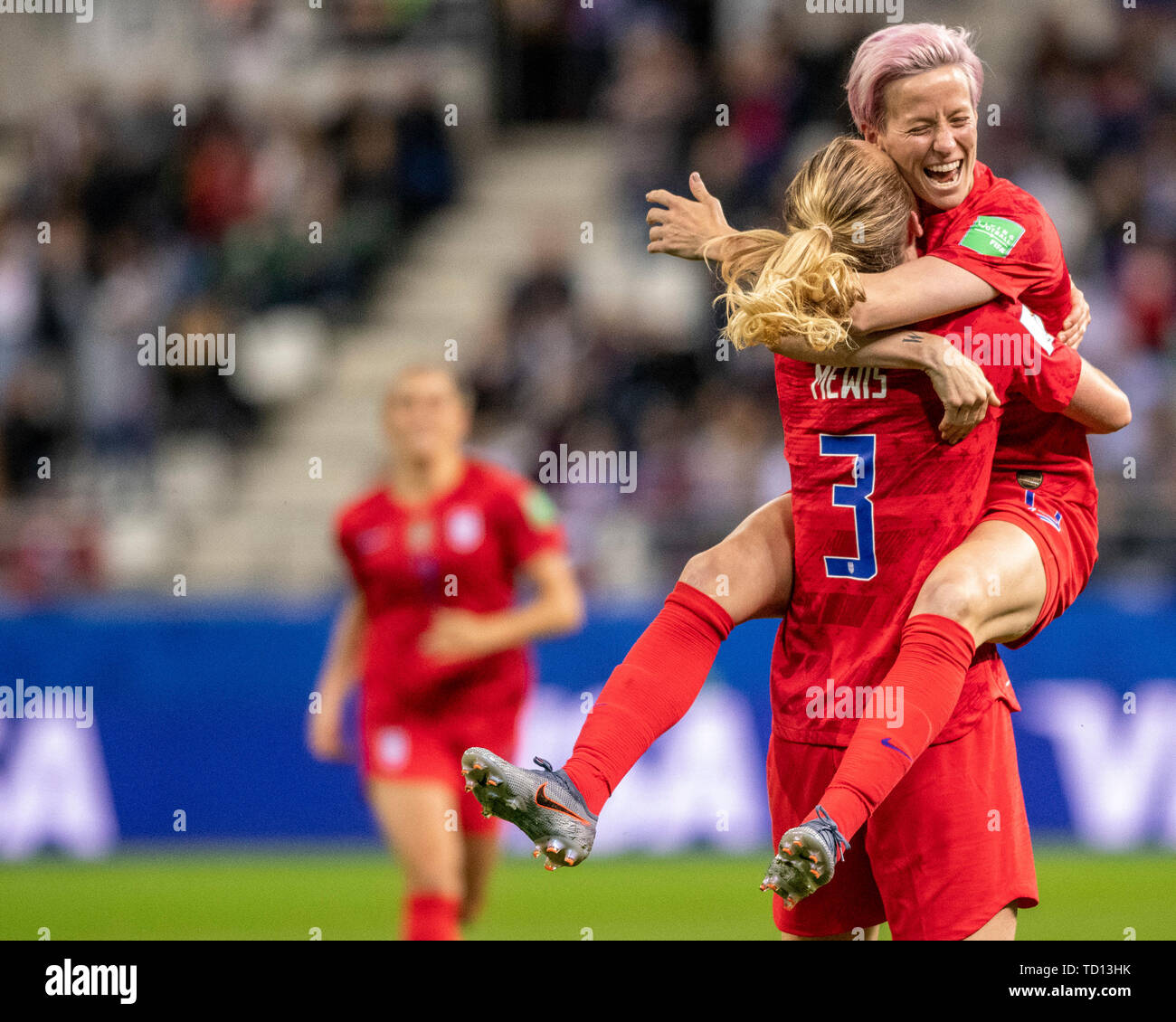 Reims, France. 11th June, 2019. Sam Mewis of the United States ...