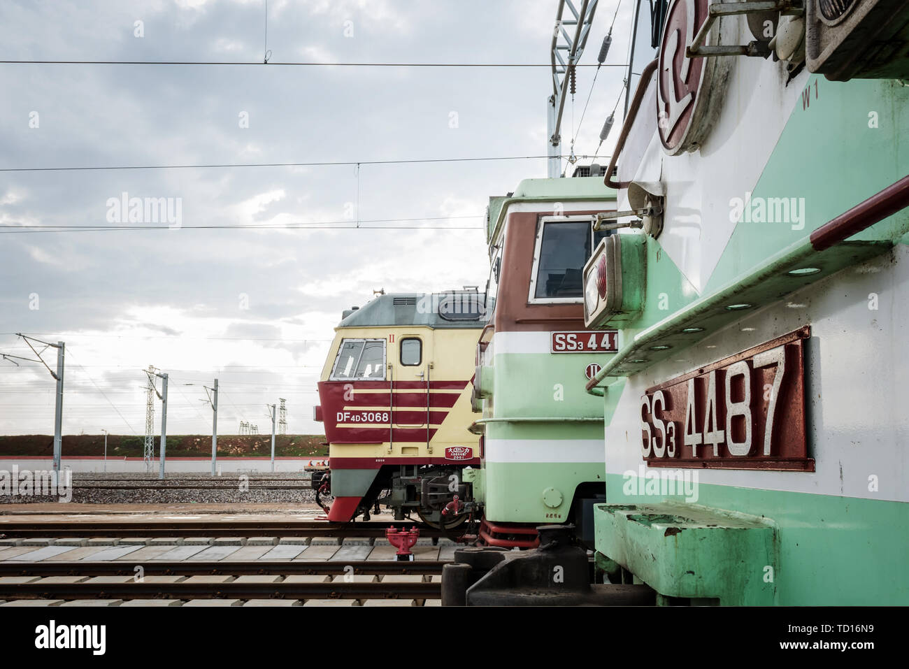 Railway workers maintain high-speed rail tracks in Kunming, southwest ...