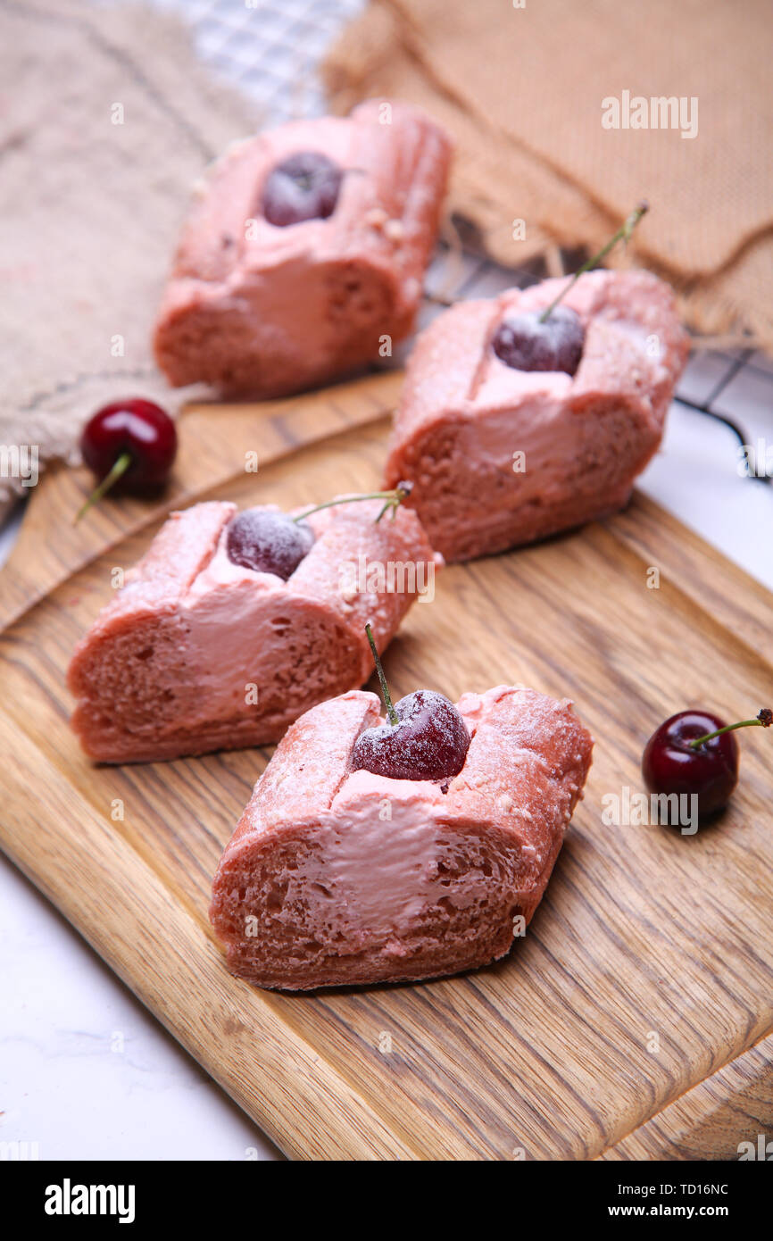 Coarse bread hi-res stock photography and images - Alamy