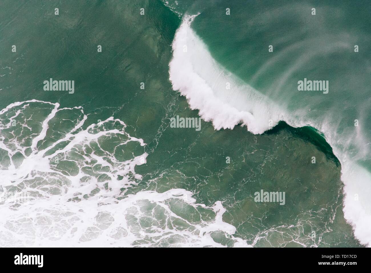 Overhead drone shot big waves hi-res stock photography and images - Alamy