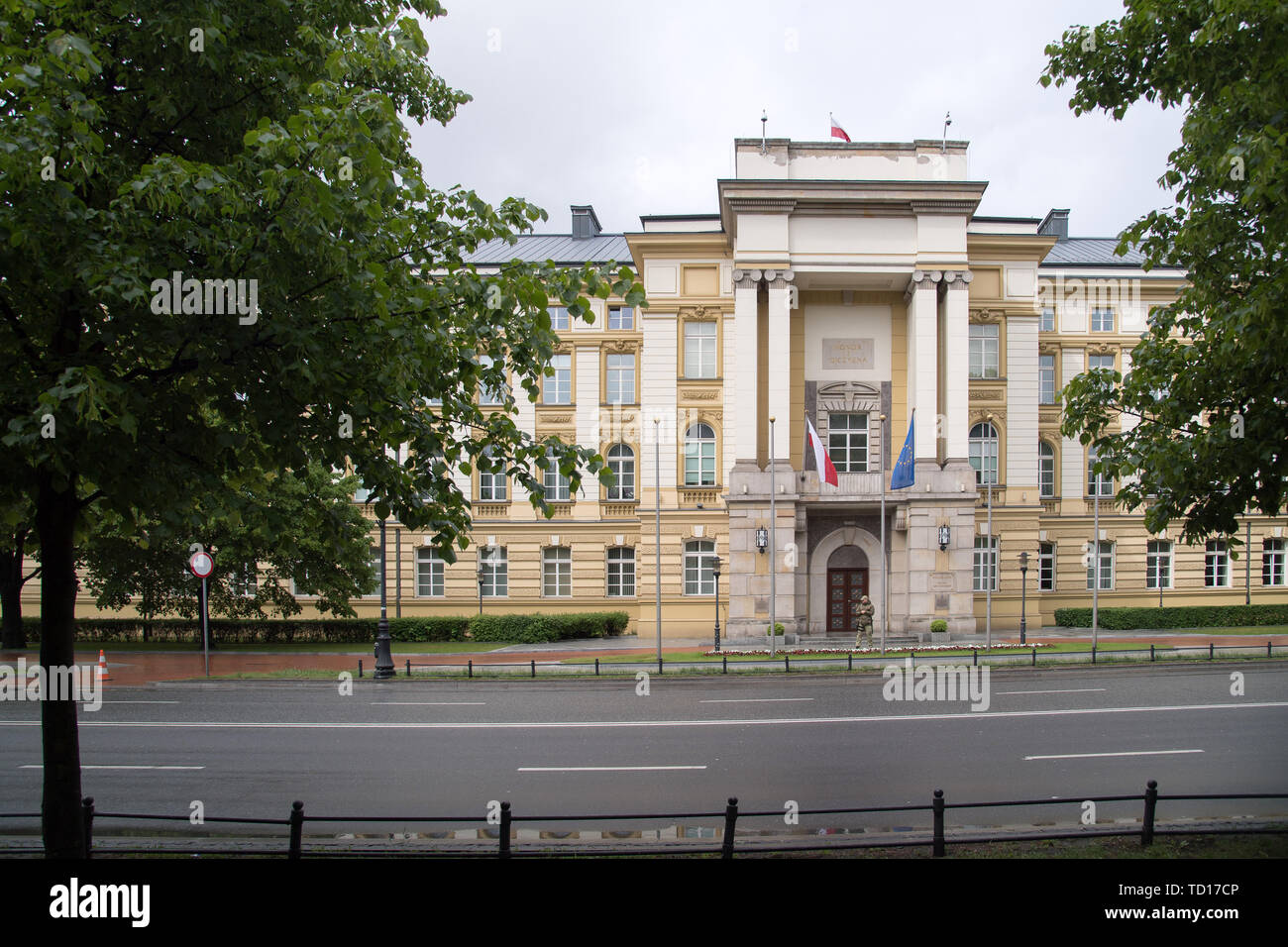 Office of the council of ministers hi-res stock photography and images ...