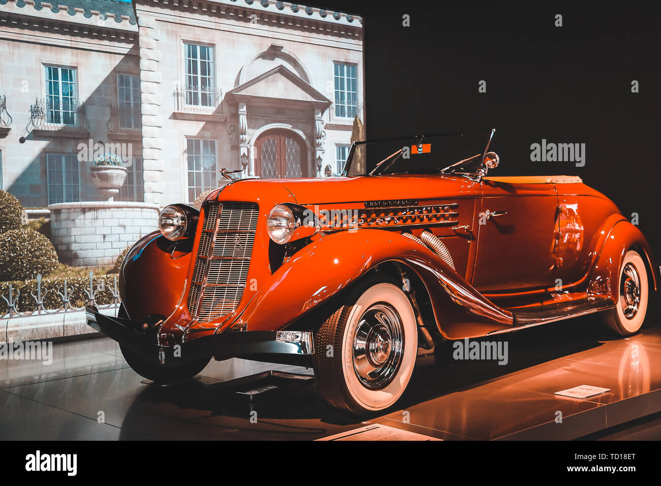 Jiading Automobile Museum vintage car Stock Photo - Alamy
