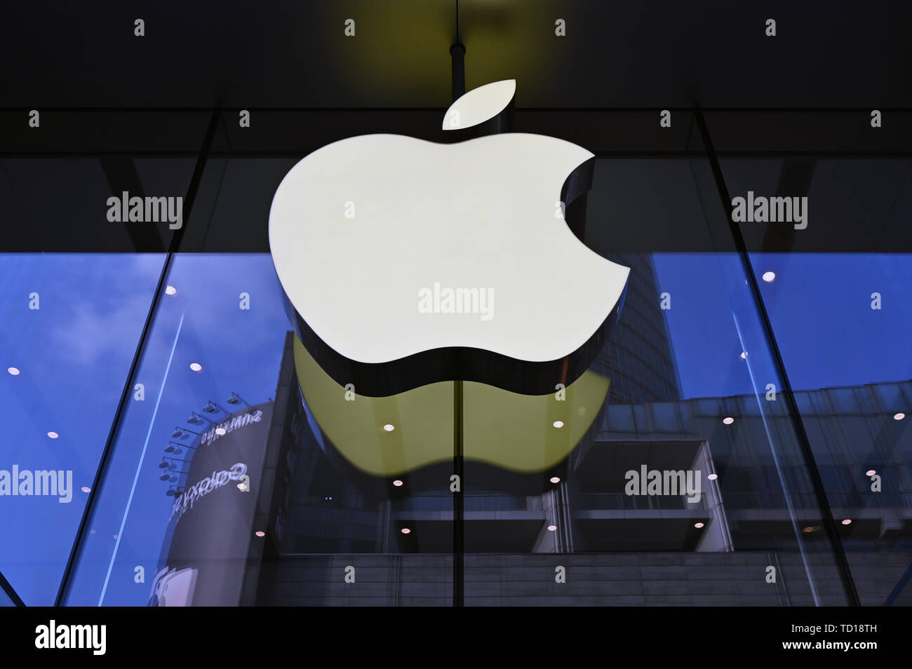 Luminous logo hi-res stock photography and images - Alamy