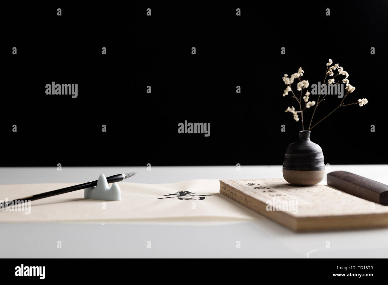 Soft pen calligraphy hi-res stock photography and images - Alamy