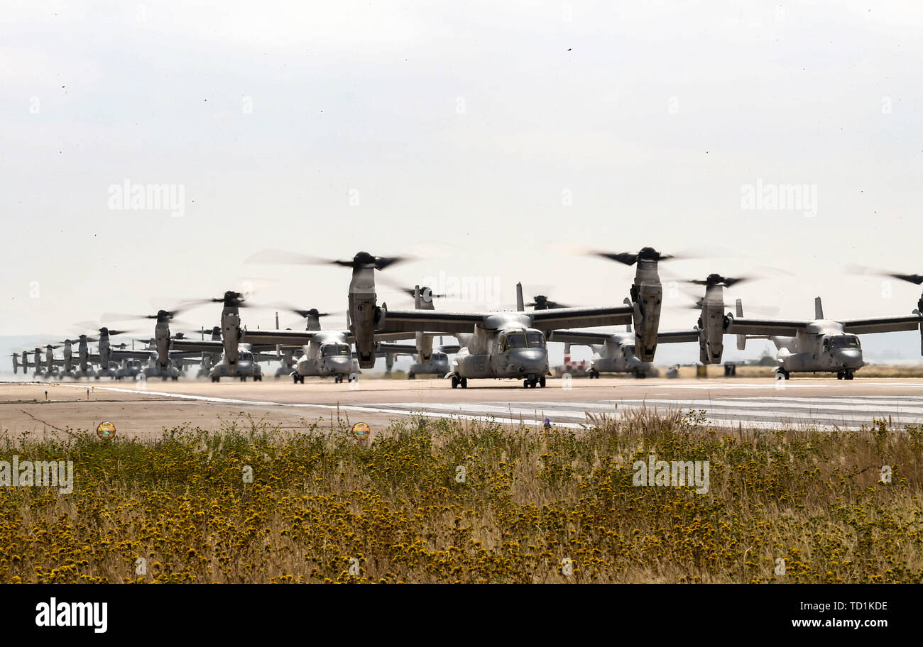 U.S. Marine Corps MV-22B Ospreys with Marine Medium Tiltrotor Squadron ...