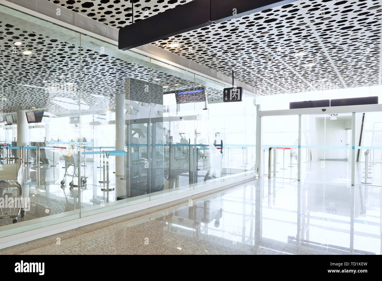 Modern room in the mall Stock Photo - Alamy