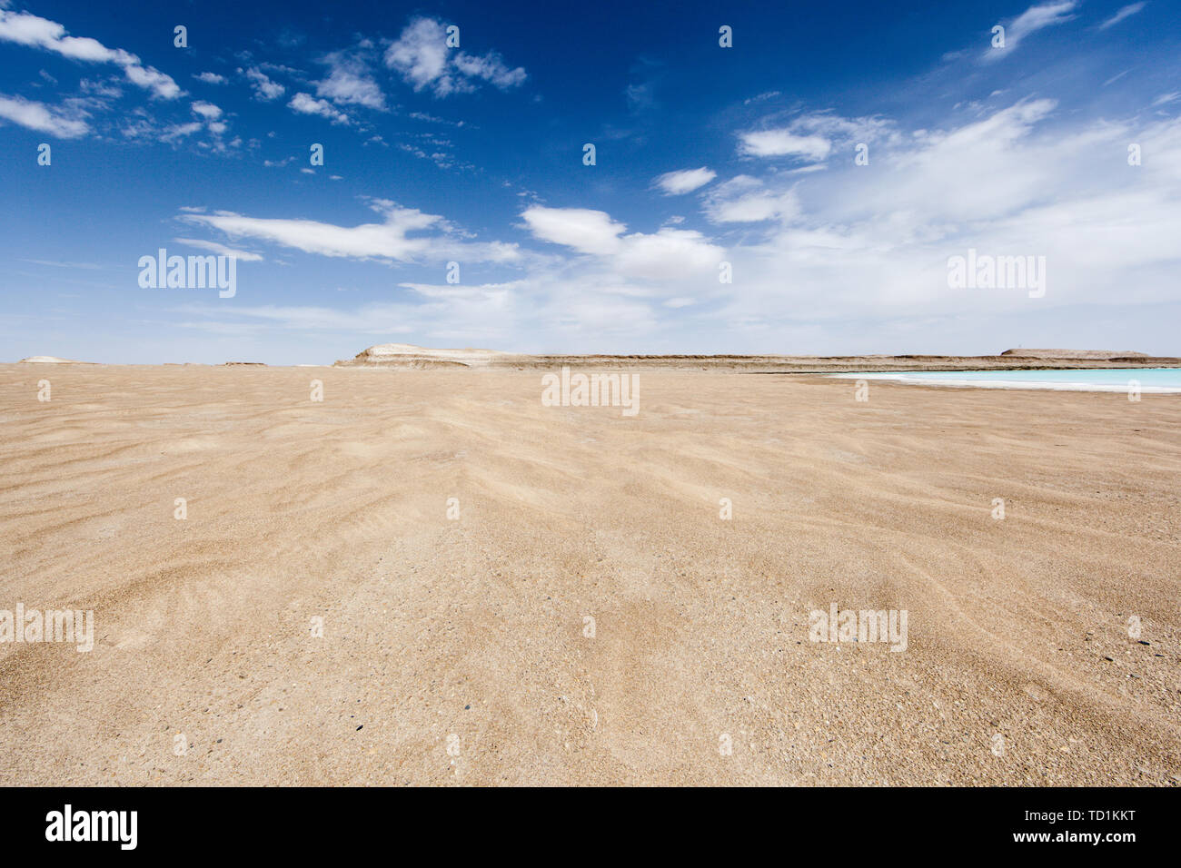 Ruts in pavement hi-res stock photography and images - Alamy