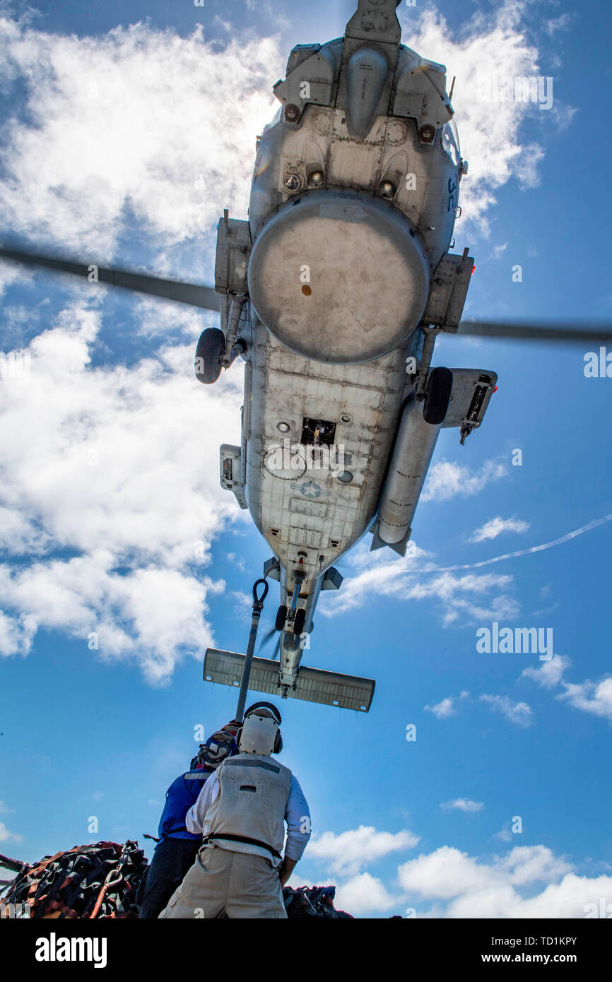 190603-N-NU281-1603 PACIFIC OCEAN (June 3, 2019) An MH-60R Sea Hawk ...