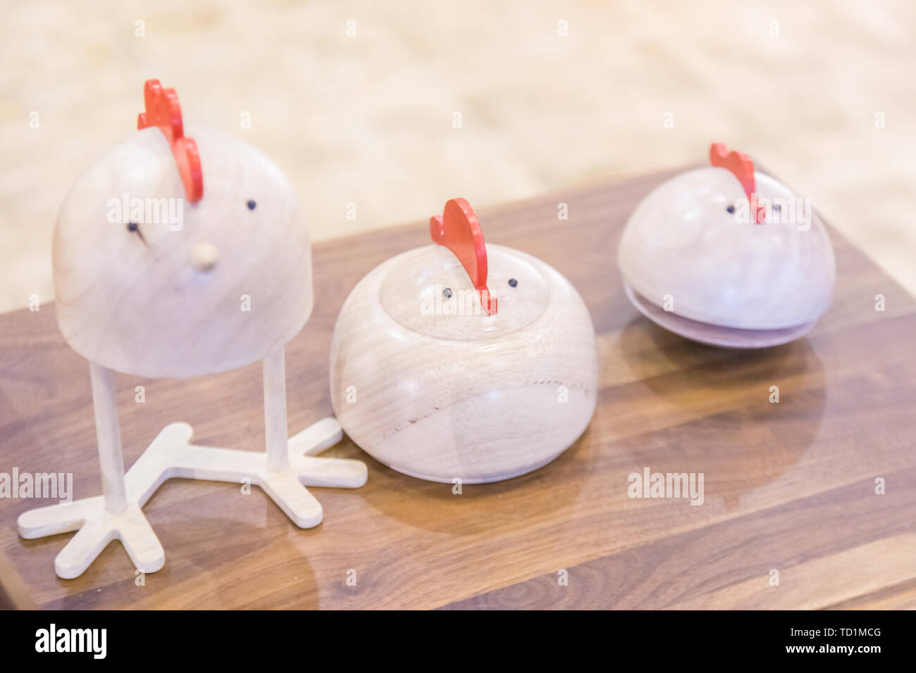 Chicken puppet hi-res stock photography and images - Alamy