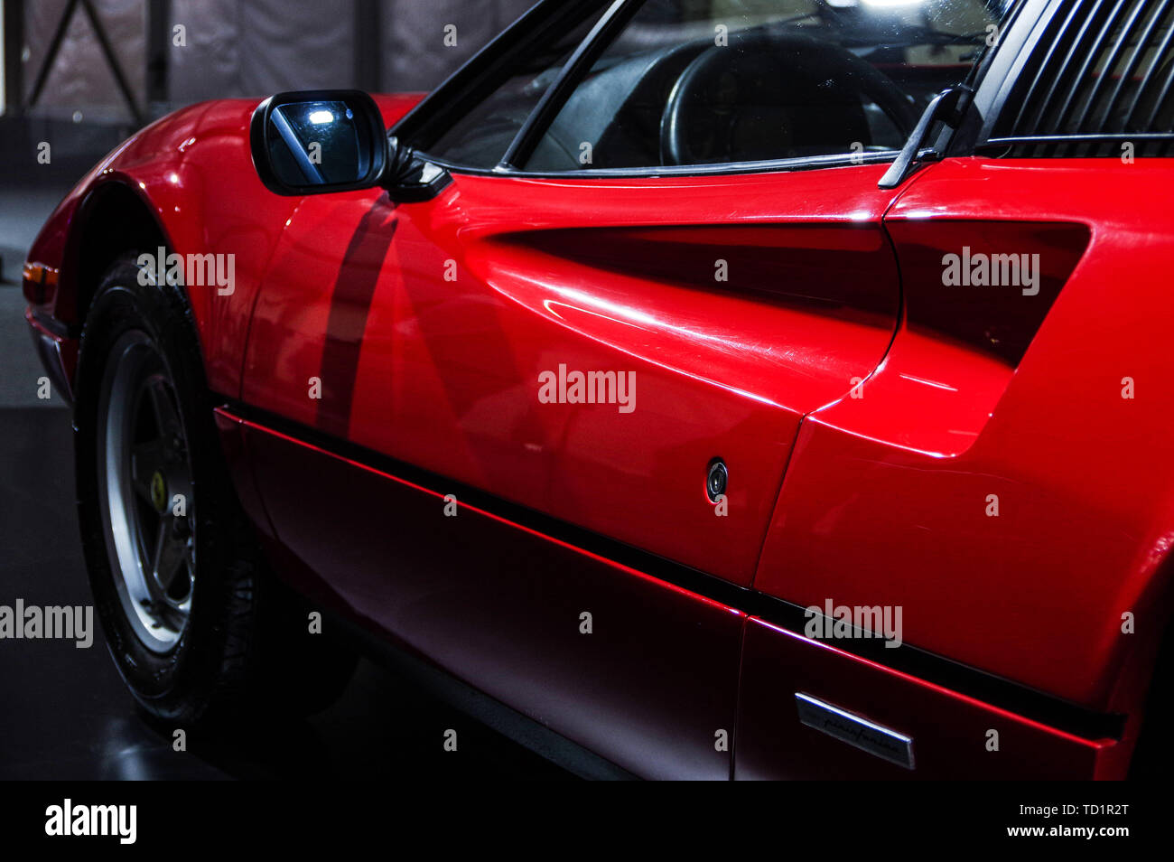 Vintage ferrari side view hi-res stock photography and images - Alamy