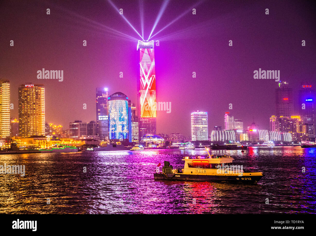 Night view of Shanghai Bund Stock Photo - Alamy