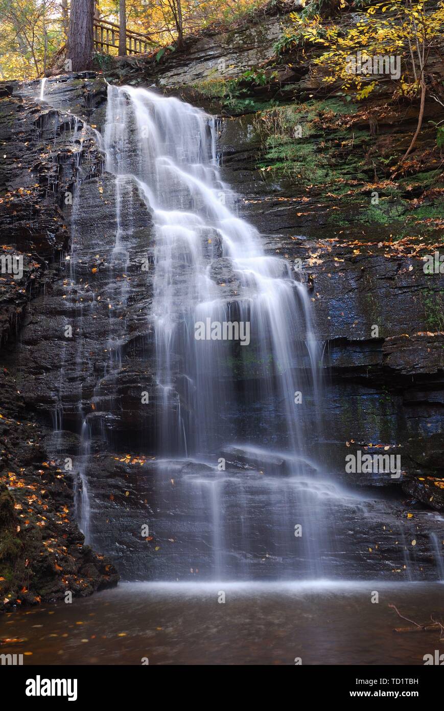 Bushkill falls hi-res stock photography and images - Alamy