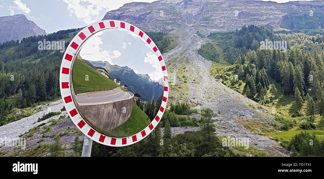 The traffic curve mirror, Traffic mirror safety and security concept ...