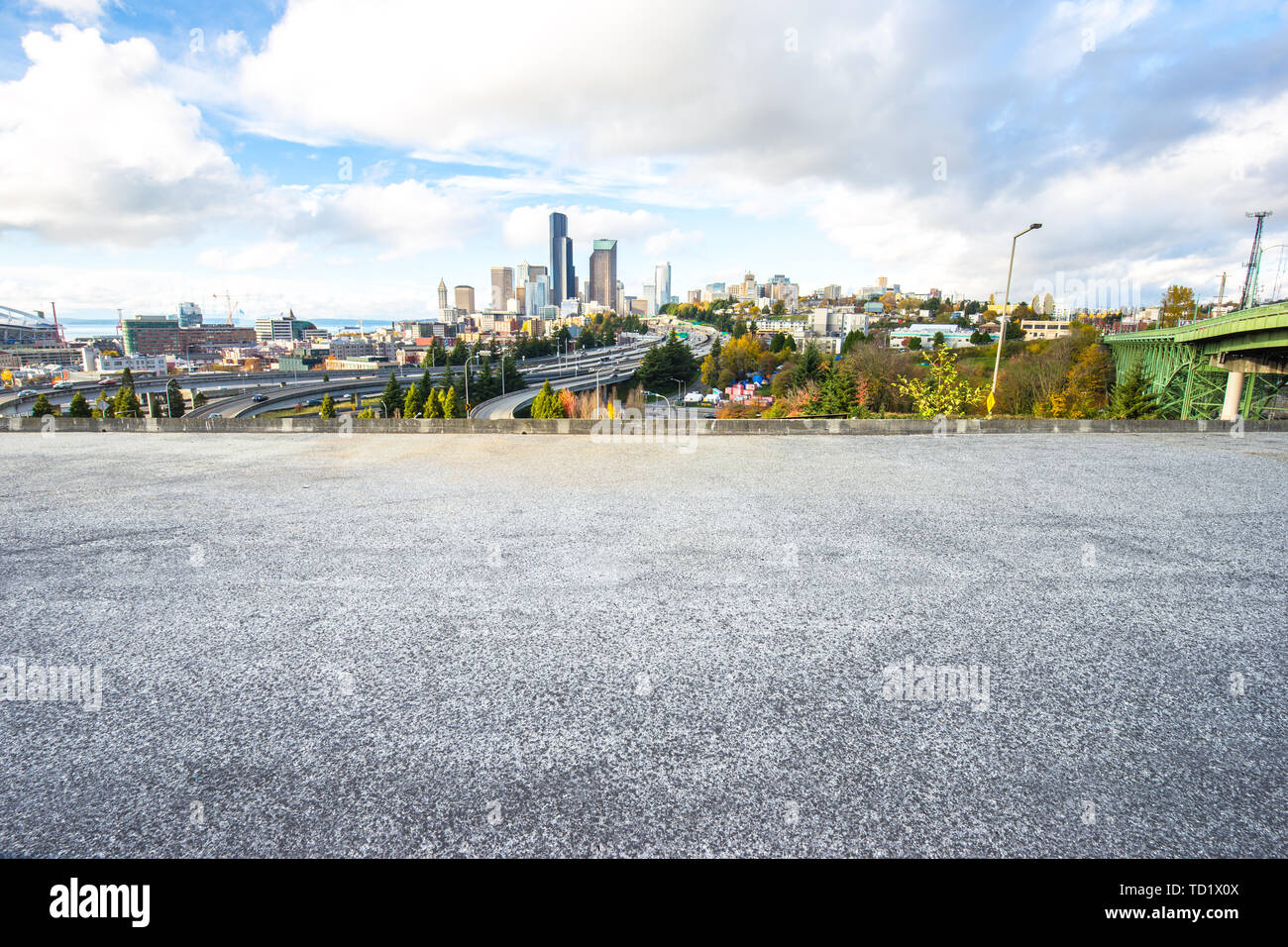 city road with cityscape and skyline of seattle Stock Photo - Alamy