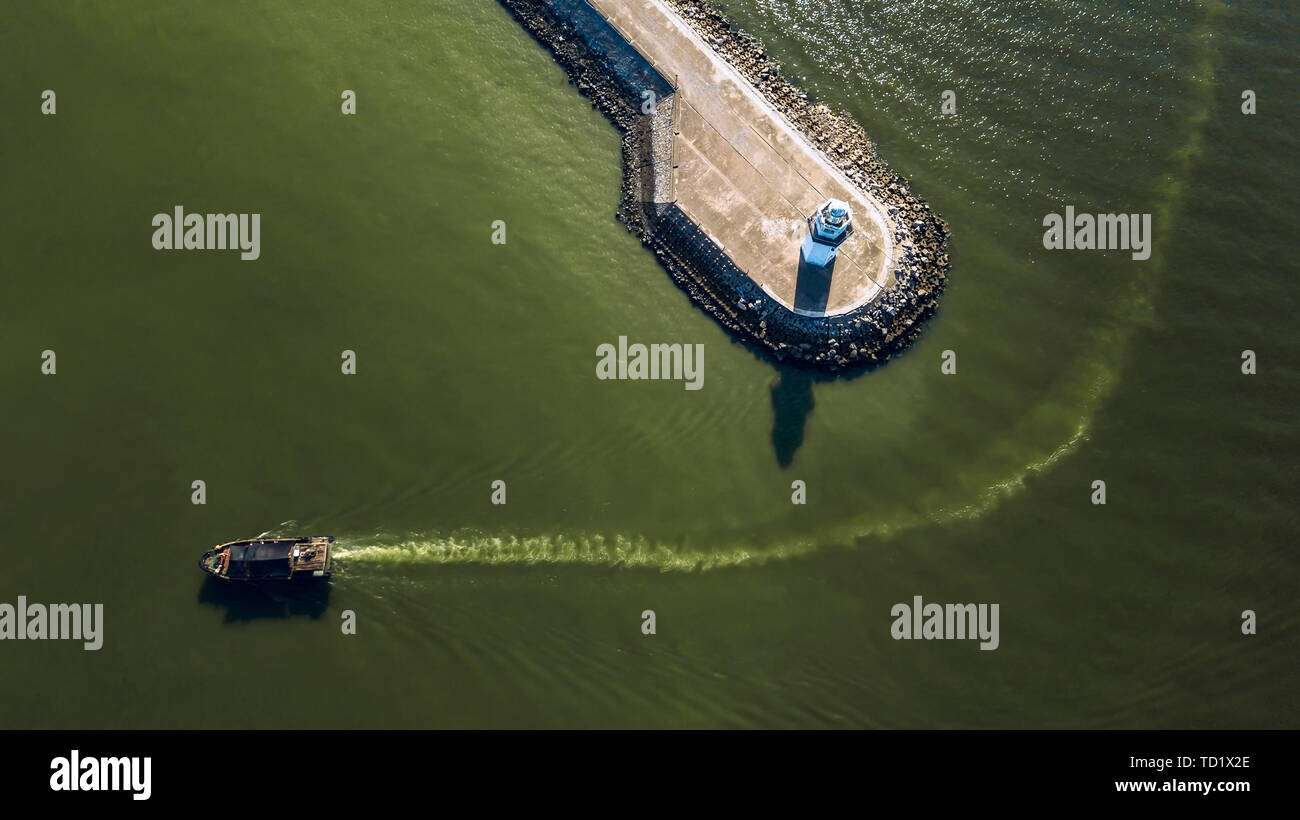 Aerial means of transport hi-res stock photography and images - Alamy