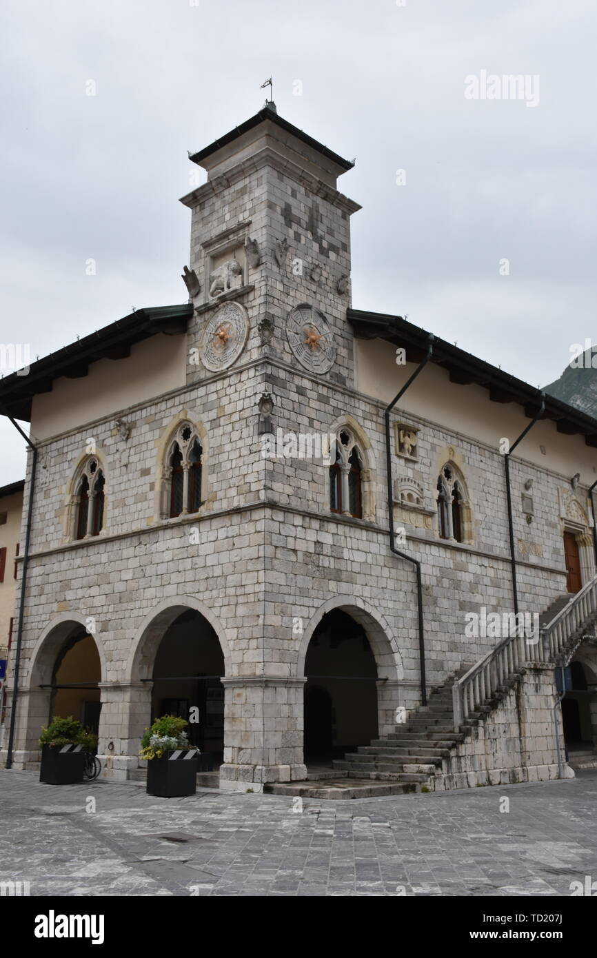 Venzone, Udine, Friaul, Italien, Lavendel, Lavendelstadt, Stadtmauer ...