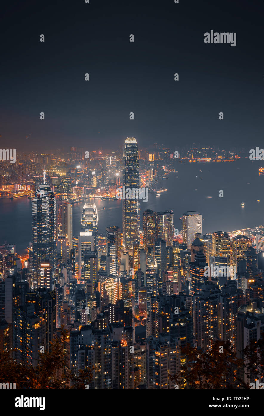 Overlooking the night view of Hong Kong Stock Photo - Alamy