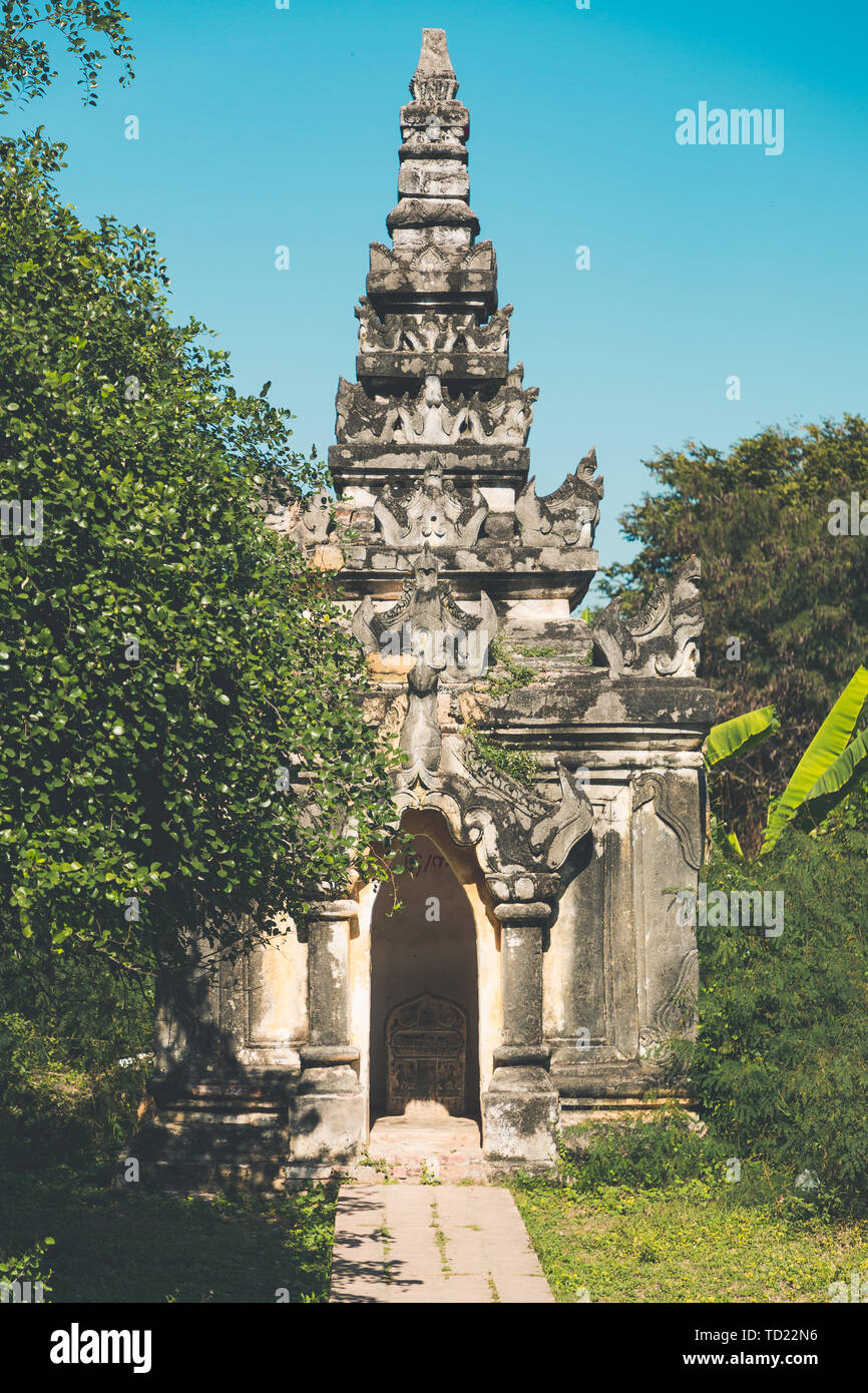 Scenery of the ancient city of Inwa, Myanmar Stock Photo - Alamy
