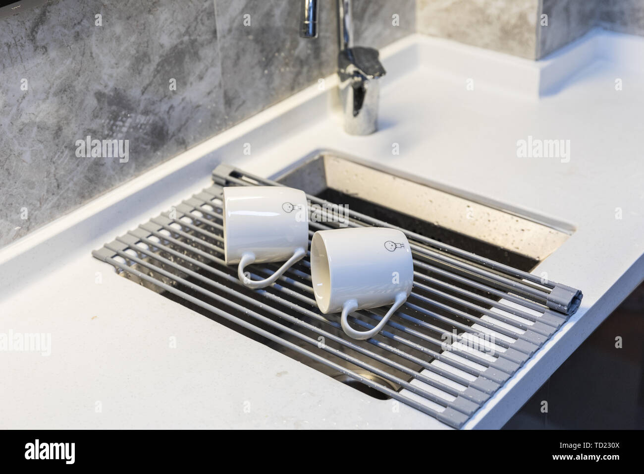 Handwashing room hi-res stock photography and images - Alamy