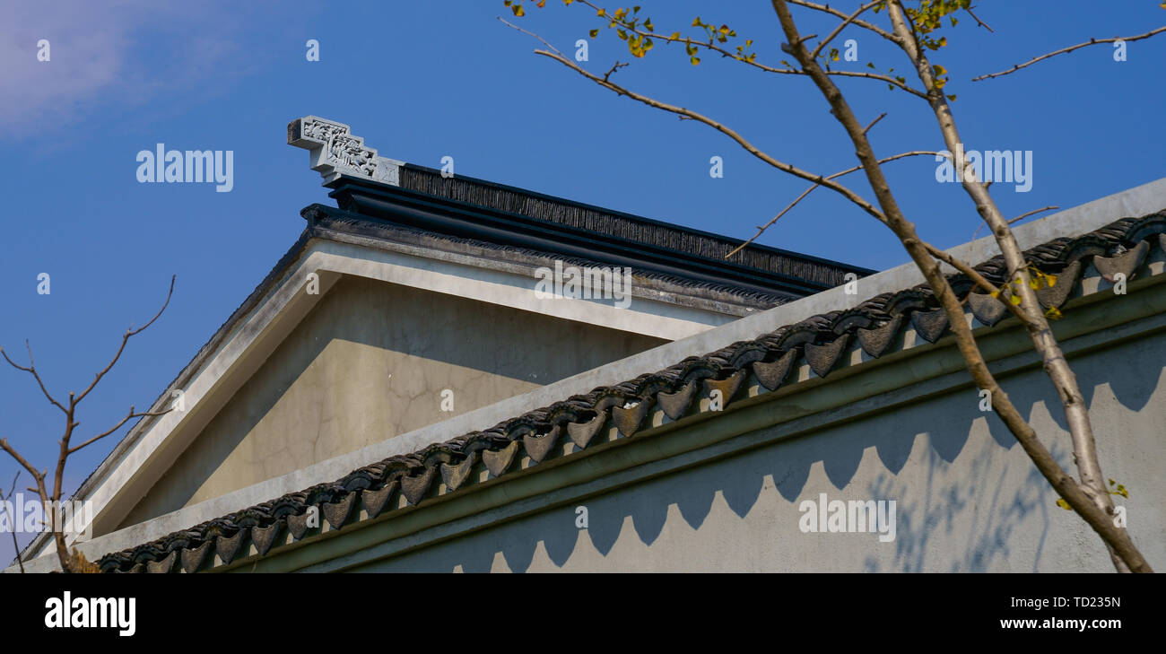 Ancient religious buildings and eaves hi-res stock photography and ...