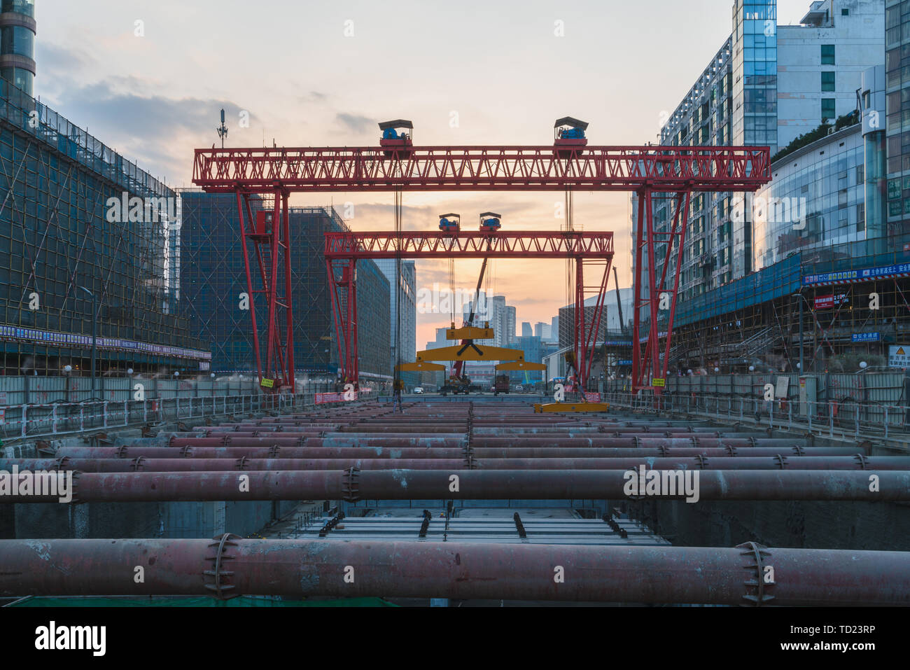 Chengdu hanging sun Stock Photo - Alamy