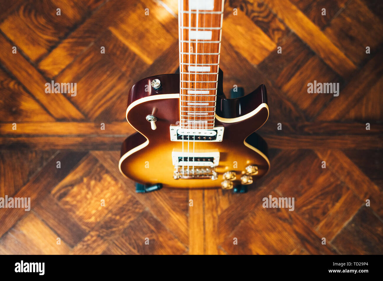 Standing guitar top view hi-res stock photography and images - Alamy