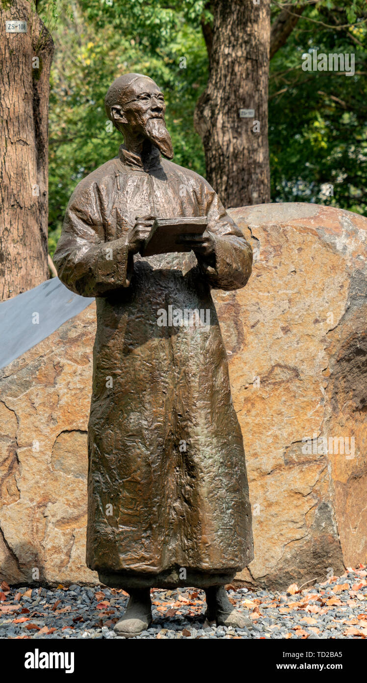 Celebrity statue hi-res stock photography and images - Alamy
