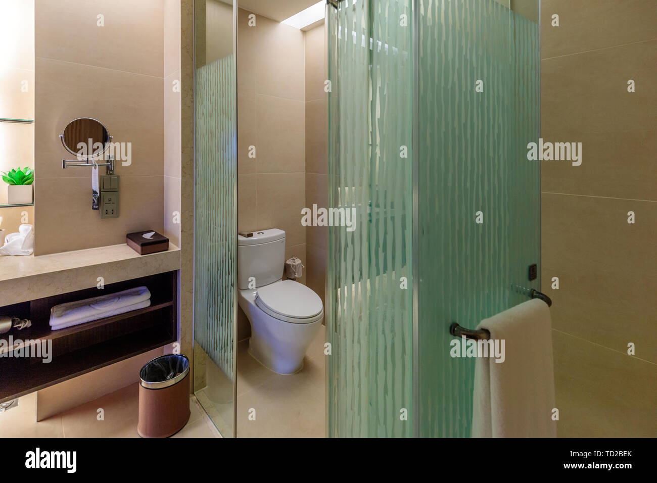 Guanlan lake resort hi-res stock photography and images - Alamy