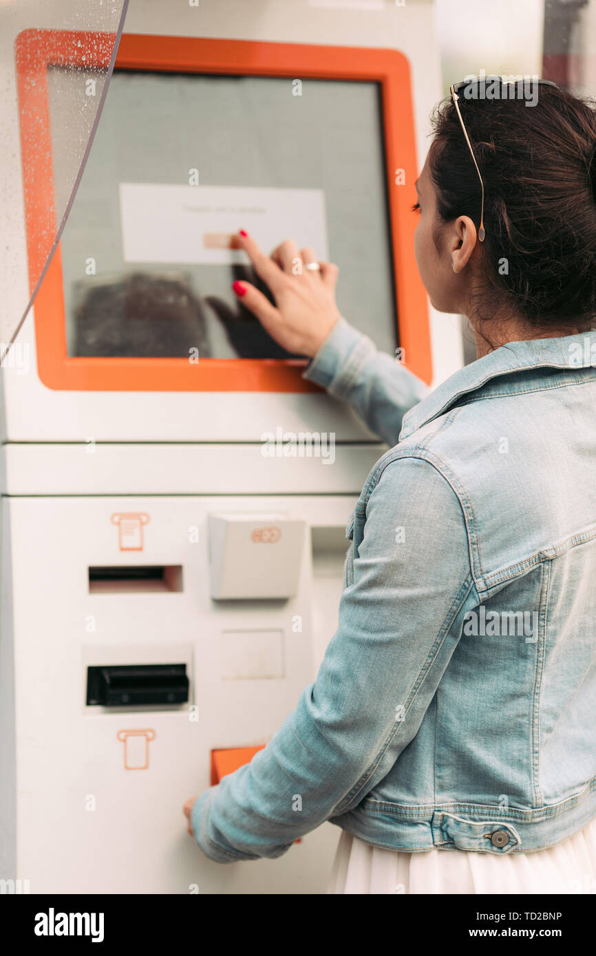 Bus payment machine hi-res stock photography and images - Alamy