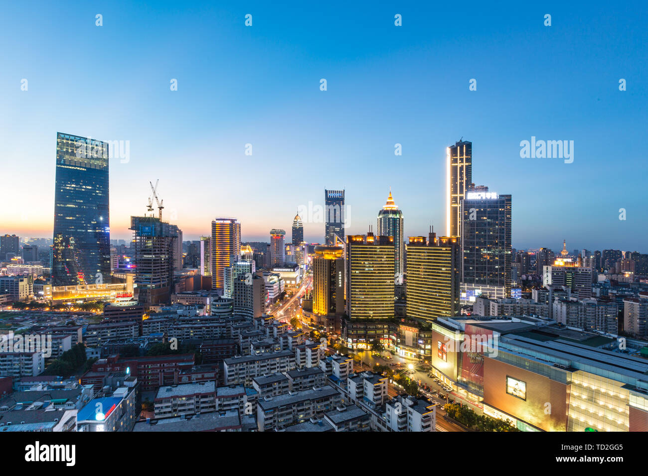 Beautiful scenery white buildings hi-res stock photography and images ...