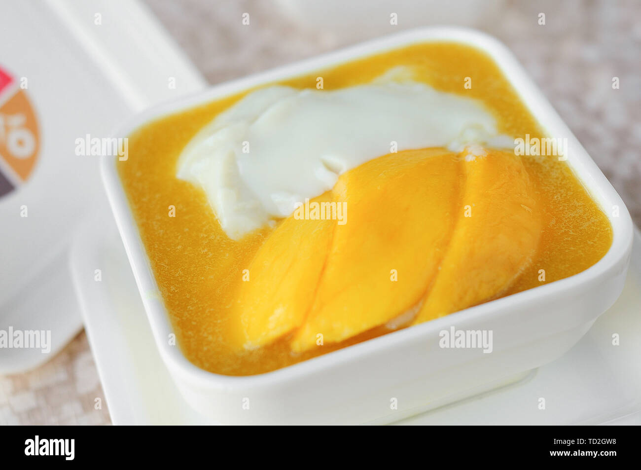 Mango, snow, sweet Stock Photo - Alamy