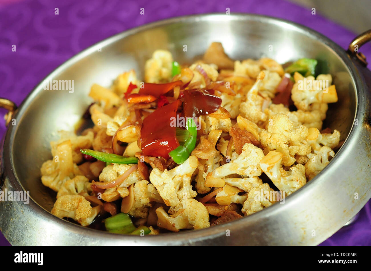 Dry pot cauliflower Stock Photo - Alamy