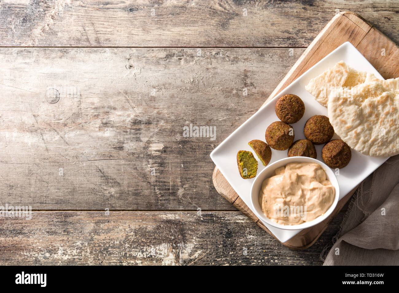 Veggie falafel hi-res stock photography and images - Alamy
