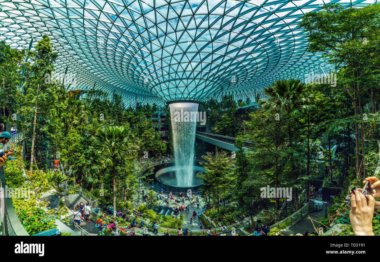 Singapore,Singapore - April 20, 2019 : Jewel Changi Aiport connecting ...