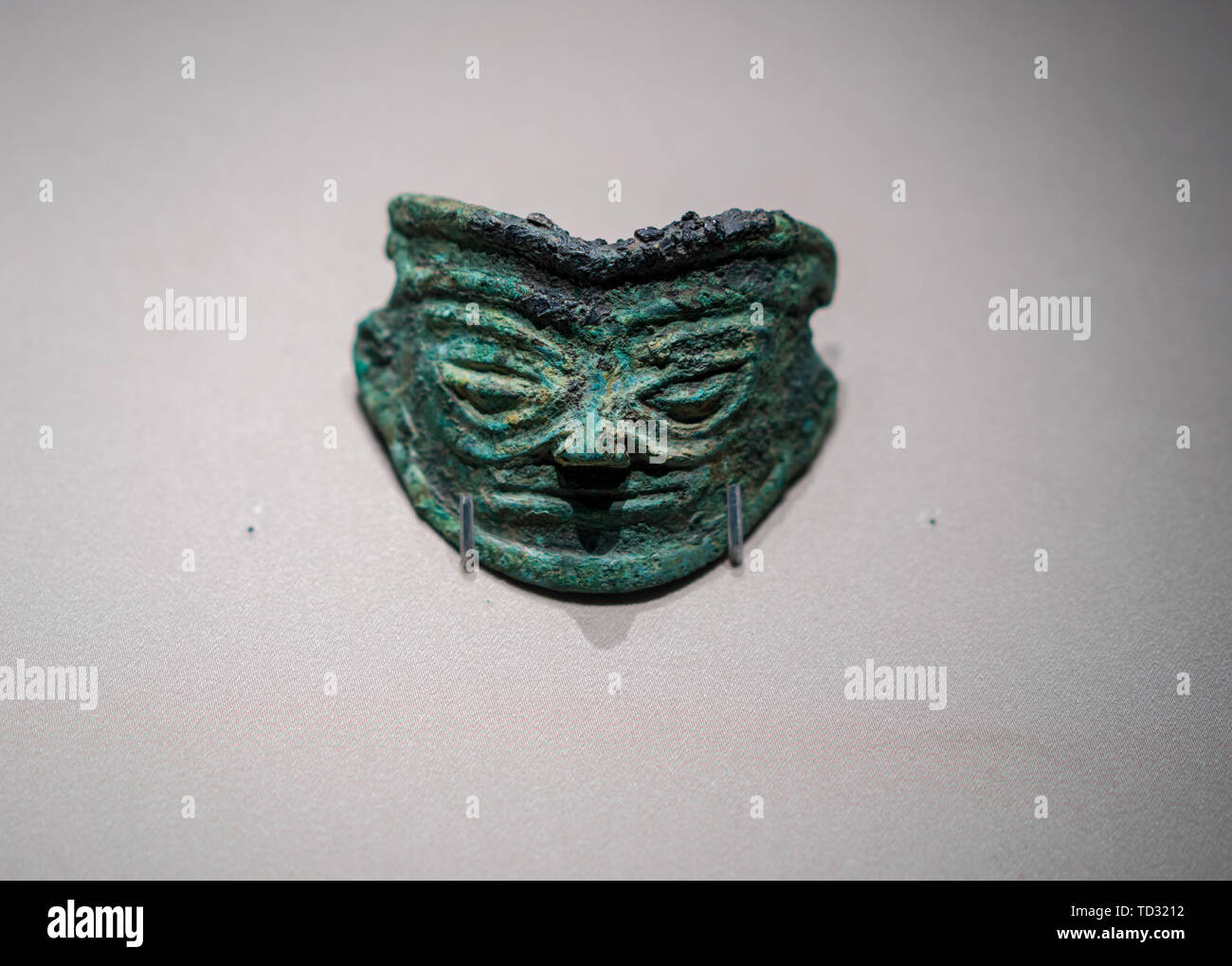 Bronzeware hi-res stock photography and images - Alamy