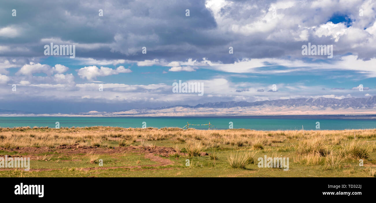 Comfortable weather with qinghai lake hi-res stock photography and ...