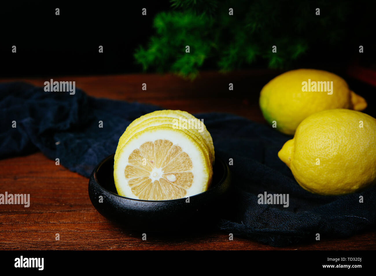 Fresh fruit, yellow lemon Stock Photo - Alamy