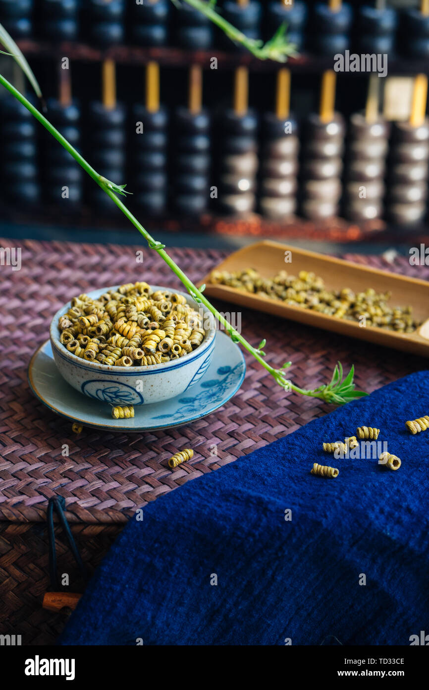 Chinese herbal medicine Dendrobium Stock Photo - Alamy